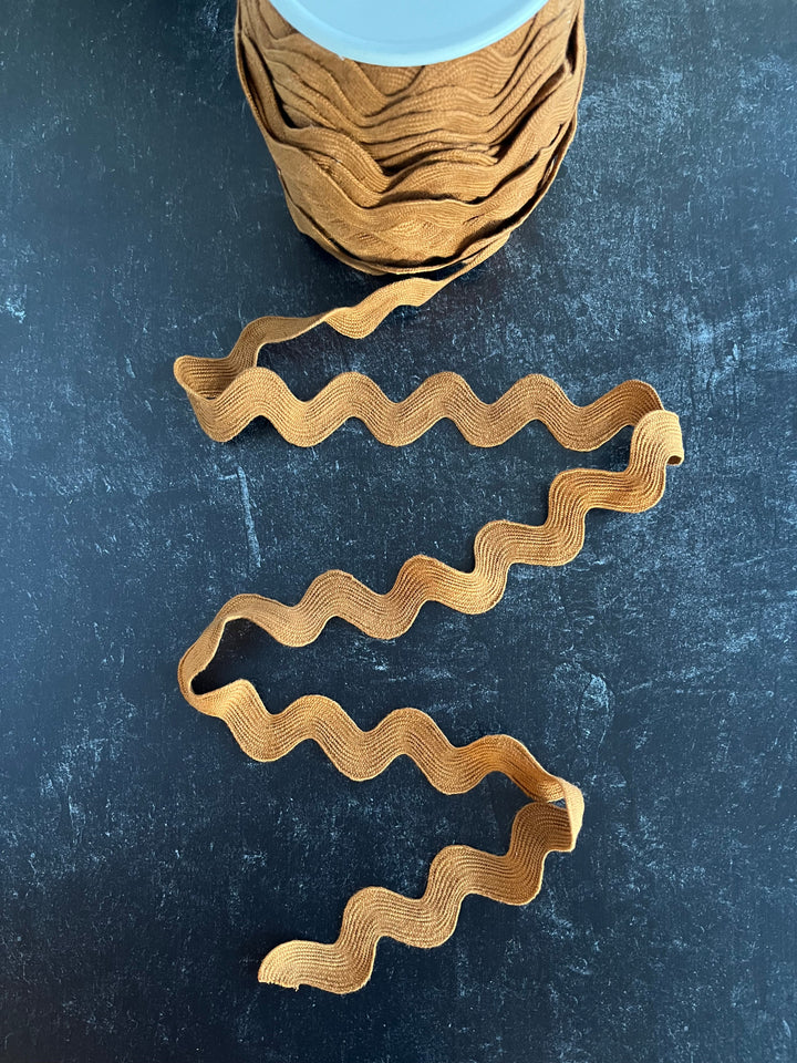 Trims – Persnickety Fabrics